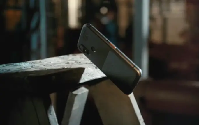 Telefon Rezistent La APA si SOCURI [CAT S62 Pro]